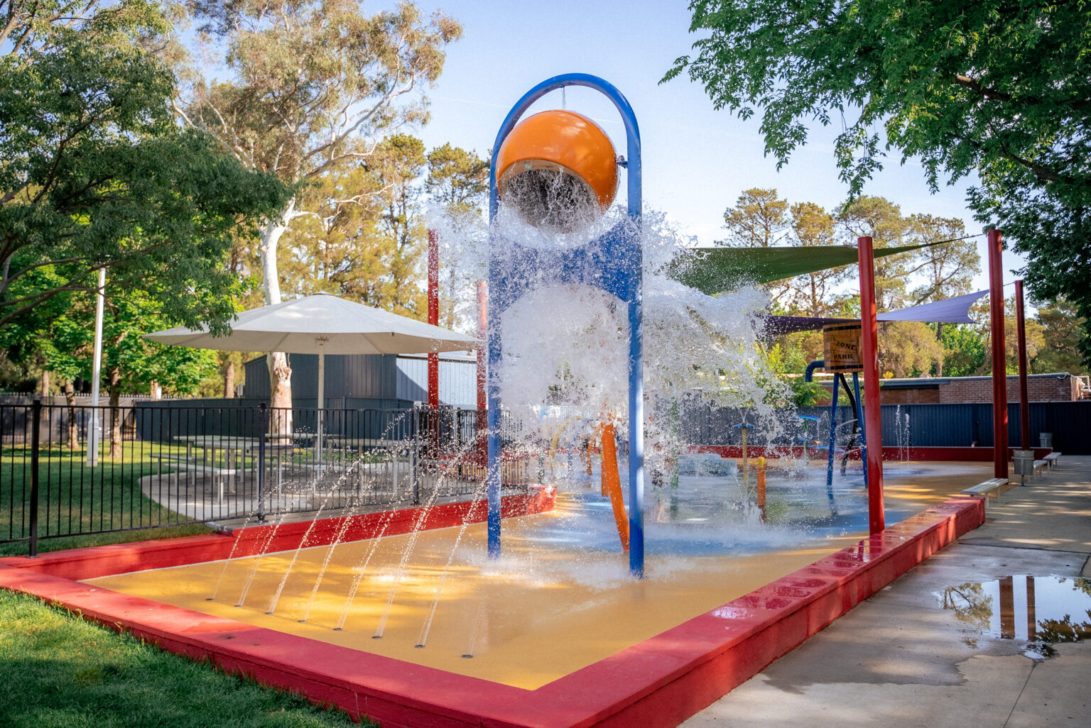 Aquatic Facilities - Lakeside Leisure Centre (ACT)